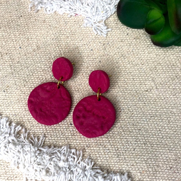 Jewelry | Magenta Round Statement Earrings With Lace Texture | Poshmark